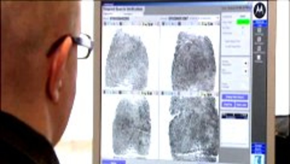 Asylum: deal to update EU fingerprinting database - The European Sting ...