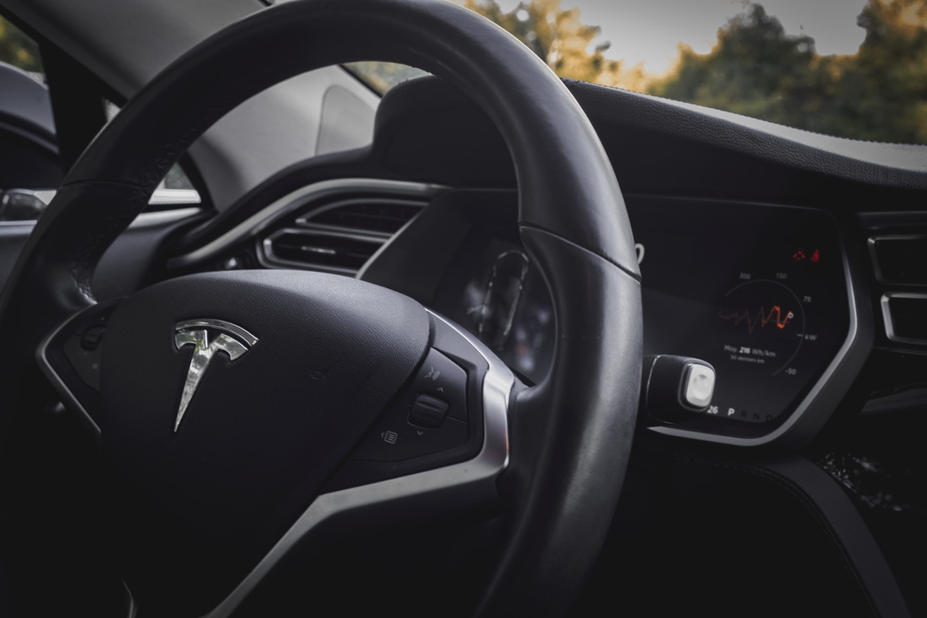China is winning the electric vehicle race - The European Sting ...
