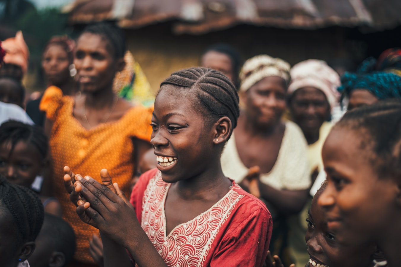 These social entrepreneurs are lighting up Africa - The European Sting ...